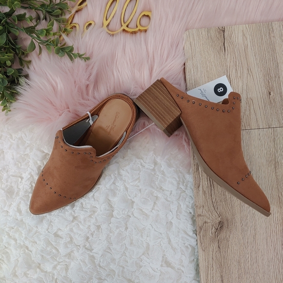 Universal Thread | Shoes | Universal Thread Crista Studded Heeled Mules ...